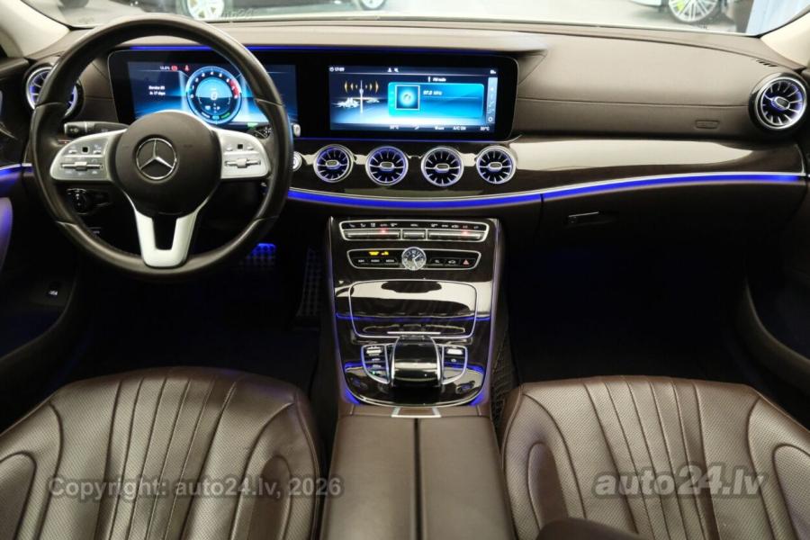 White Mercedes-Benz CLS-Class 2019 in Tallinn, with an engine capacity of 3.00 L and mileage of 75 thousand km for 37900 €, photo 7 on AUTOMOTO.COM.LV