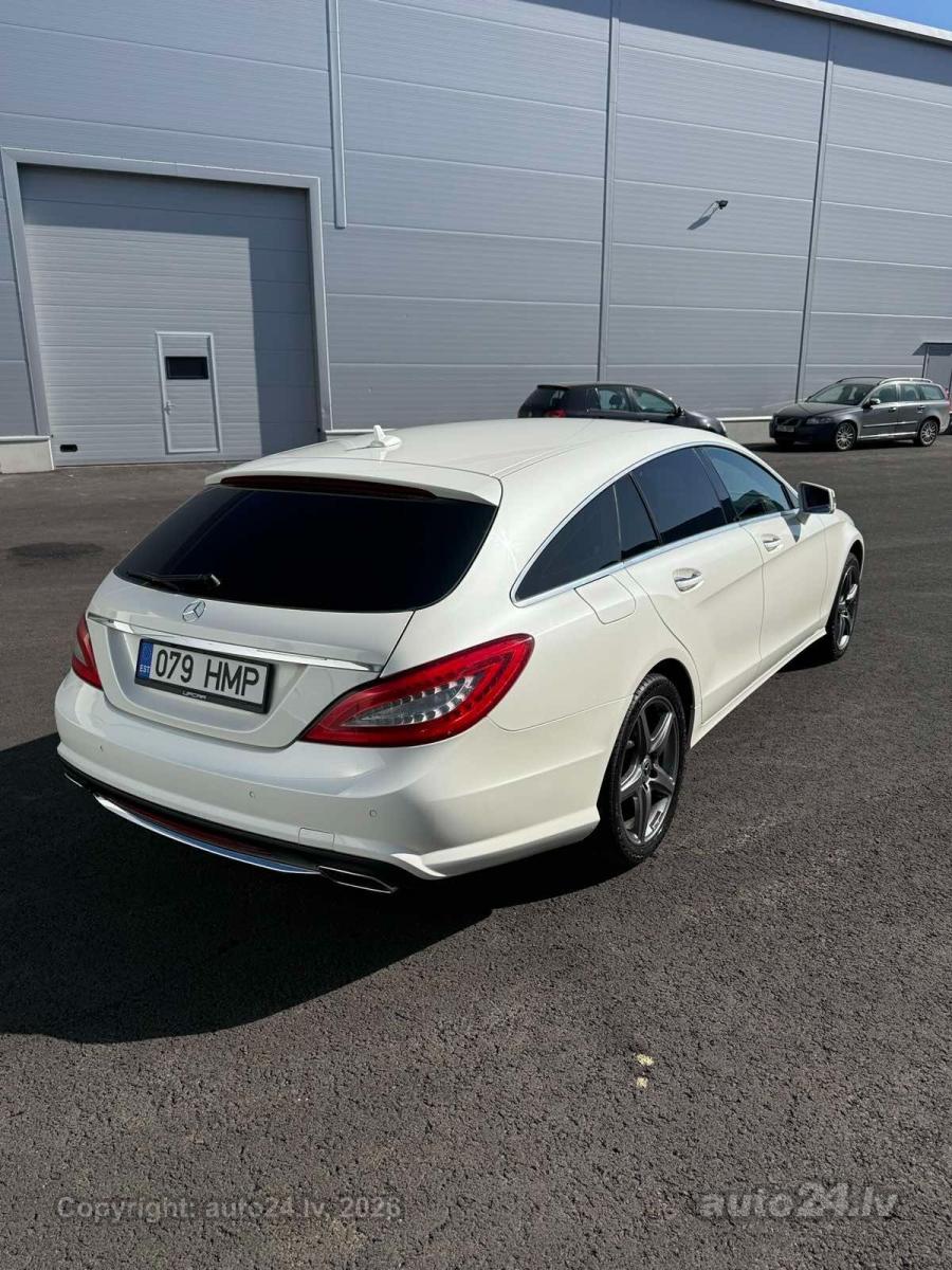 White Mercedes-Benz CLS-Class 2012 in Tallinn, with an engine capacity of 3.00 L and mileage of 232 thousand km for 16900 €, photo 4 on AUTOMOTO.COM.LV