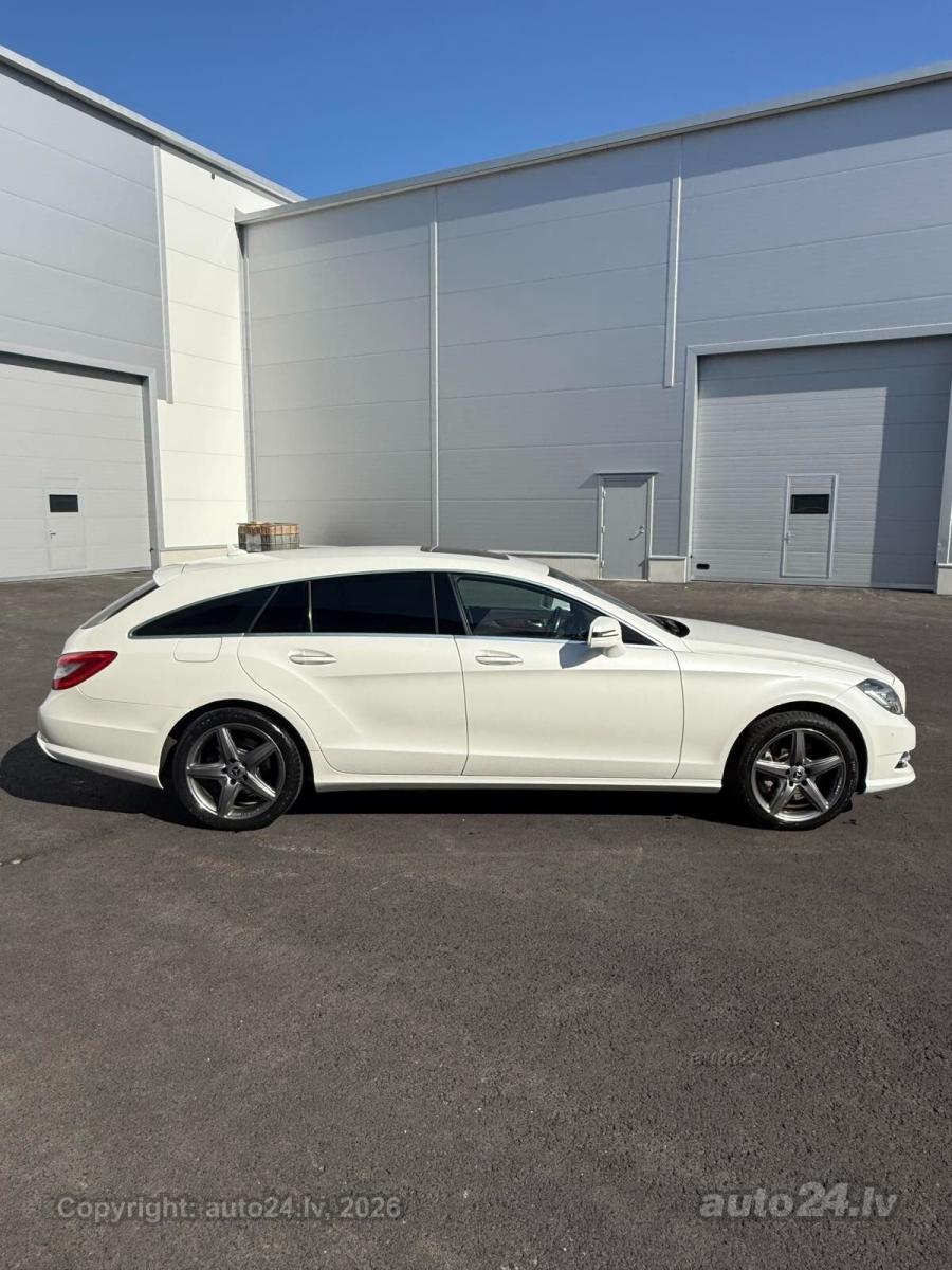 White Mercedes-Benz CLS-Class 2012 in Tallinn, with an engine capacity of 3.00 L and mileage of 232 thousand km for 16900 €, photo 8 on AUTOMOTO.COM.LV