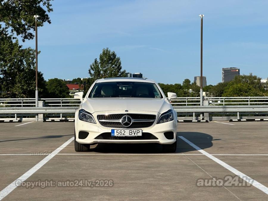 White Mercedes-Benz CLS-Class 2014 in Tallinn, with an engine capacity of 2.10 L and mileage of 315 thousand km for 11000 €, photo 1 on AUTOMOTO.COM.LV
