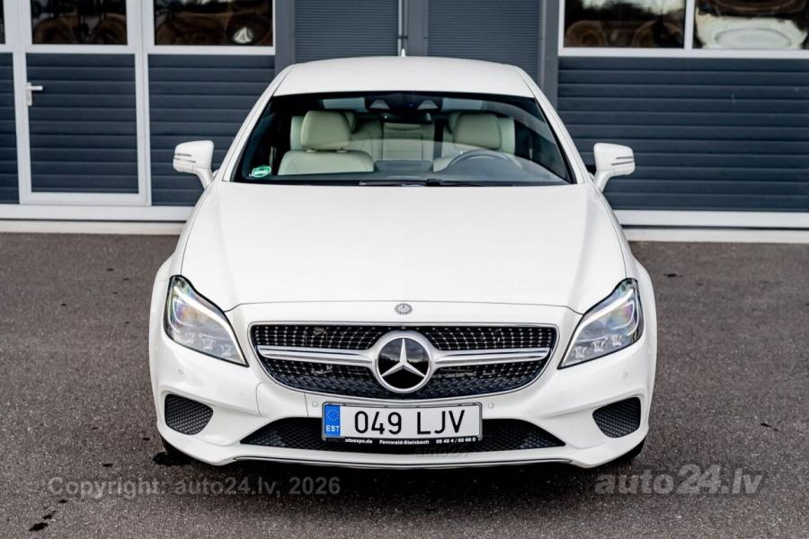 White Mercedes-Benz CLS-Class 2016 in Parnu, with an engine capacity of 2.10 L and mileage of 204 thousand km for 17500 €, photo 2 on AUTOMOTO.COM.LV