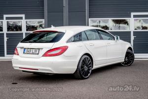 White Mercedes-Benz CLS-Class 2016 in Parnu, with an engine capacity of 2.10 L and mileage of 204 thousand km for 17500 €, photo 4 on AUTOMOTO.COM.LV