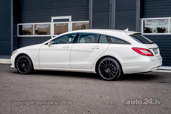 White Mercedes-Benz CLS-Class 2016 in Parnu, with an engine capacity of 2.10 L and mileage of 204 thousand km for 17500 €, photo 8 on AUTOMOTO.COM.LV