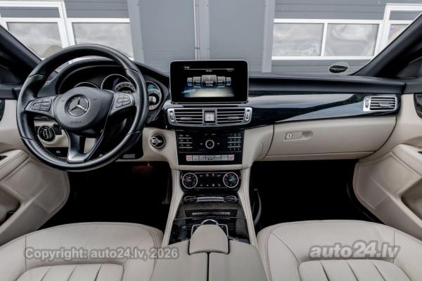 White Mercedes-Benz CLS-Class 2016 in Parnu, with an engine capacity of 2.10 L and mileage of 204 thousand km for 17500 €, photo 9 on AUTOMOTO.COM.LV