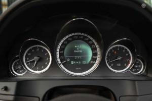 Черный Мерседес E 200 2010 в Вильнюс, объемом двигателя 1.80 л и пробегом 197 тыс. км за 8990 €, фото 20 на AUTOMOTO.COM.LV