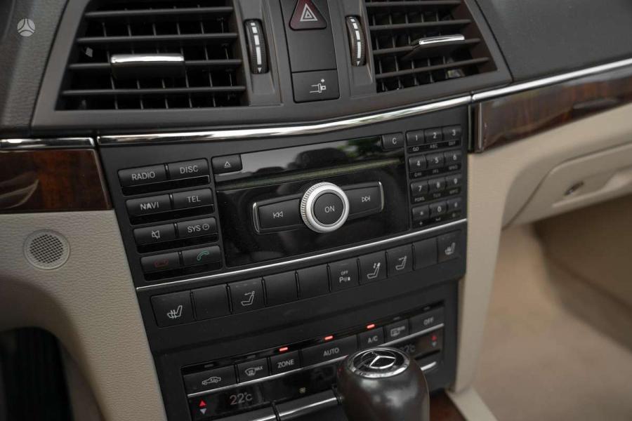 Черный Мерседес E 200 2010 в Вильнюс, объемом двигателя 1.80 л и пробегом 197 тыс. км за 8990 €, фото 22 на AUTOMOTO.COM.LV
