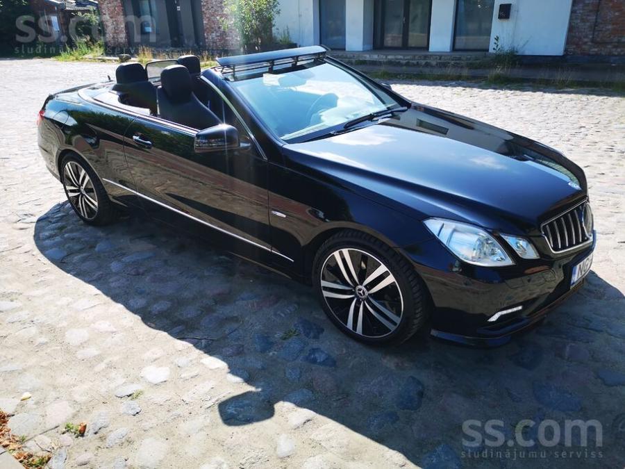 Melns Mercedes-Benz e-200 2011 Liepāja, ar dzinēja tilpumu 2.00 L un nobraukumu 115 tūkst. km par 13800 €, foto 2 vietnē AUTOMOTO.COM.LV