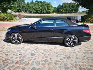 Melns Mercedes-Benz e-200 2011 Liepāja, ar dzinēja tilpumu 2.00 L un nobraukumu 115 tūkst. km par 13800 €, foto 14 vietnē AUTOMOTO.COM.LV