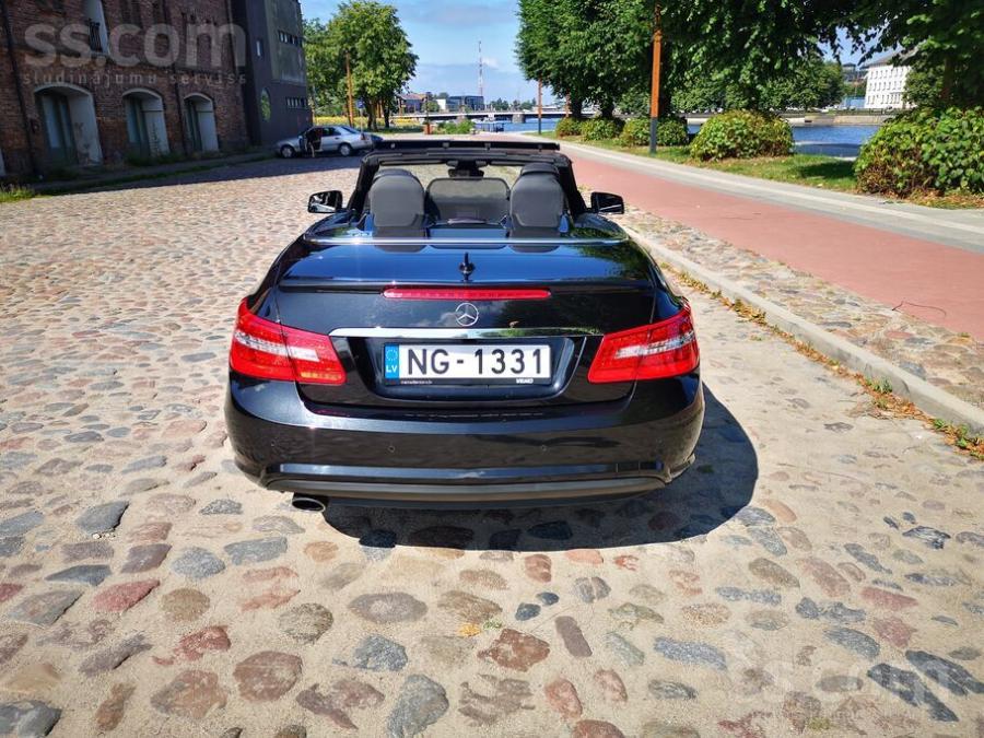 Melns Mercedes-Benz e-200 2011 Liepāja, ar dzinēja tilpumu 2.00 L un nobraukumu 115 tūkst. km par 13800 €, foto 15 vietnē AUTOMOTO.COM.LV