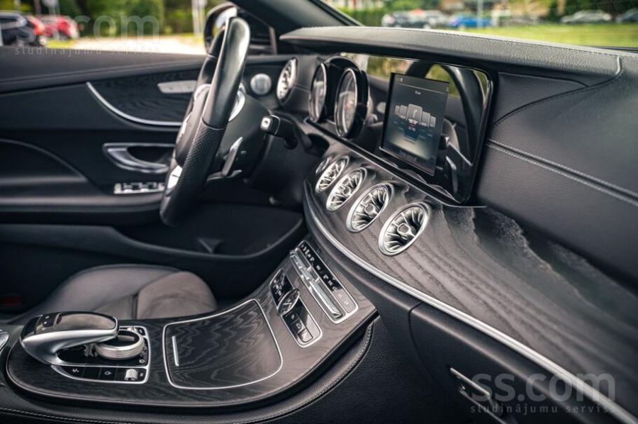 Black Mercedes-Benz e-200 2018 in Riga, with an engine capacity of 2.00 L and mileage of 81 thousand km for 32990 €, photo 12 on AUTOMOTO.COM.LV