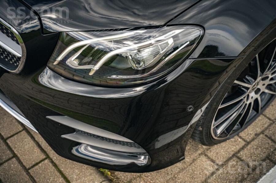 Black Mercedes-Benz e-200 2018 in Riga, with an engine capacity of 2.00 L and mileage of 81 thousand km for 32990 €, photo 13 on AUTOMOTO.COM.LV
