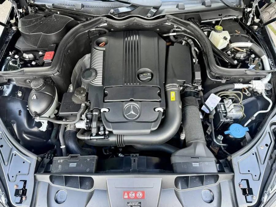 Black Mercedes-Benz e-200 2010 in Riga, with an engine capacity of 1.80 L and mileage of 120 thousand km for 14800 €, photo 15 on AUTOMOTO.COM.LV