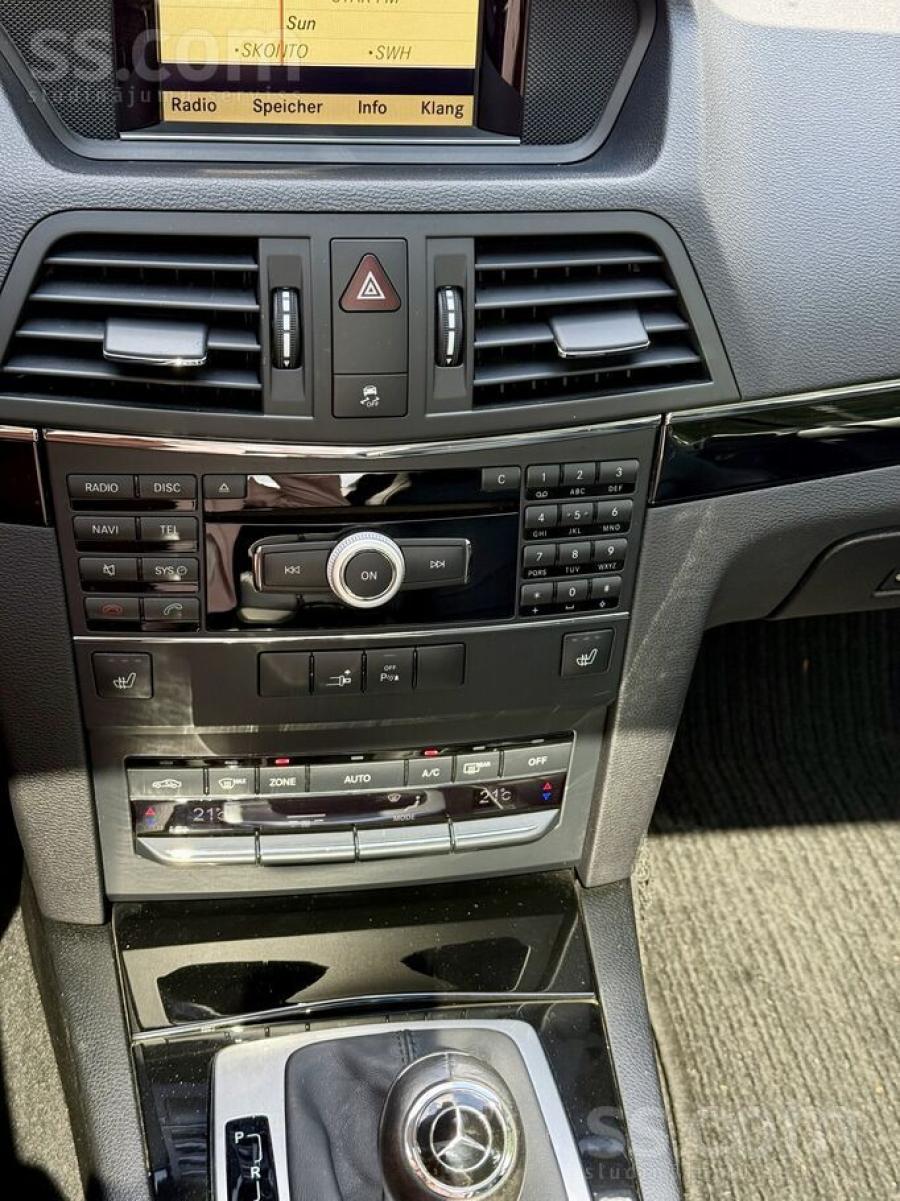 Melns Mercedes-Benz e-200 2010 Rīga, ar dzinēja tilpumu 1.80 L un nobraukumu 0 tūkst. km par 14800 €, foto 12 vietnē AUTOMOTO.COM.LV