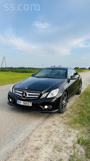 Черный Мерседес E 200 2012 в Резекне, объемом двигателя 1.80 л и пробегом 200 тыс. км за 8500 €, фото  на AUTOMOTO.COM.LV