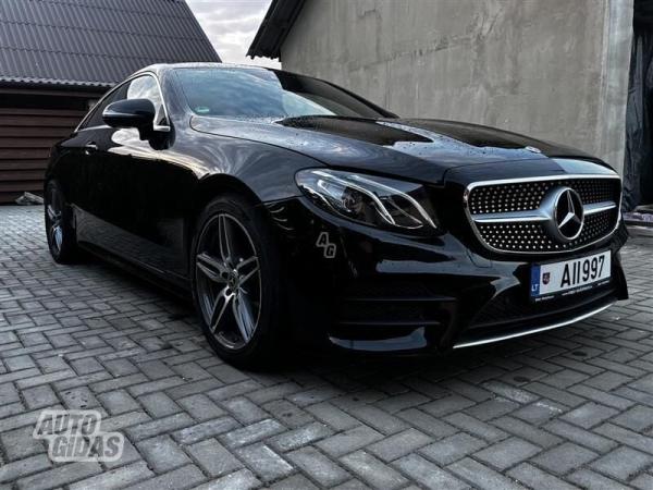 Black Mercedes-Benz e-200 2019 in Trakai, with an engine capacity of 2.00 L and mileage of 260 thousand km for 26000 €, photo 2 on AUTOMOTO.COM.LV