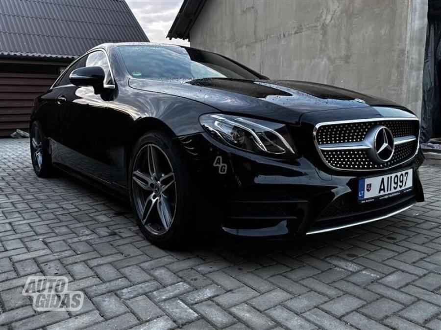 Melns Mercedes-Benz e-200 2019 Trakai, ar dzinēja tilpumu 2.00 L un nobraukumu 260 tūkst. km par 26000 €, foto 3 vietnē AUTOMOTO.COM.LV