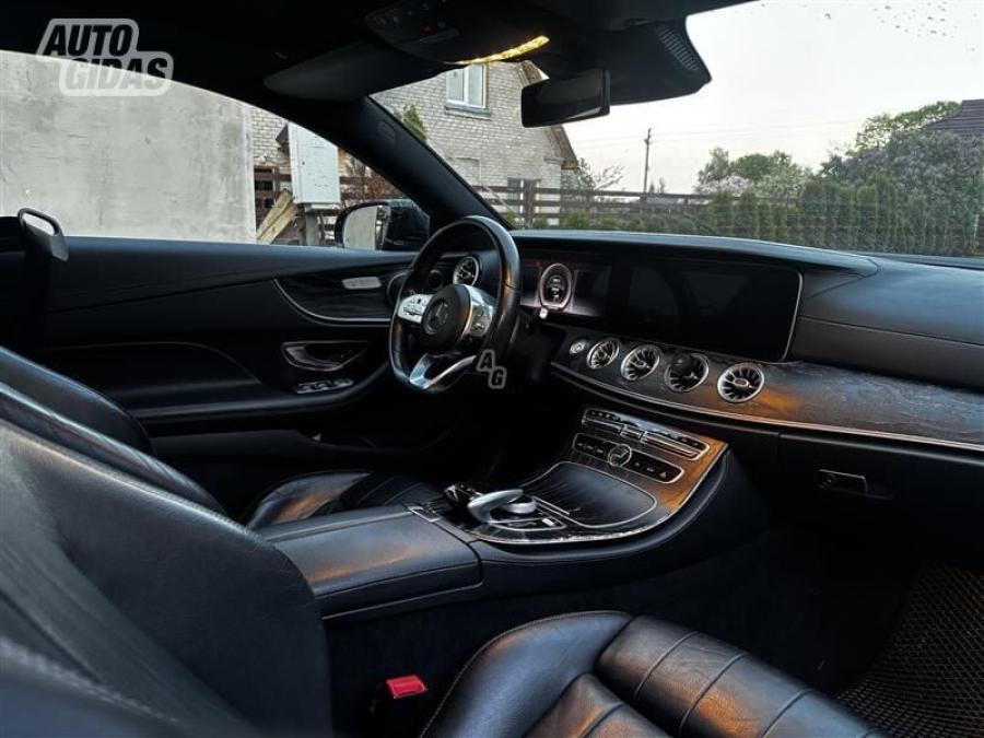 Melns Mercedes-Benz e-200 2019 Trakai, ar dzinēja tilpumu 2.00 L un nobraukumu 260 tūkst. km par 26000 €, foto 9 vietnē AUTOMOTO.COM.LV