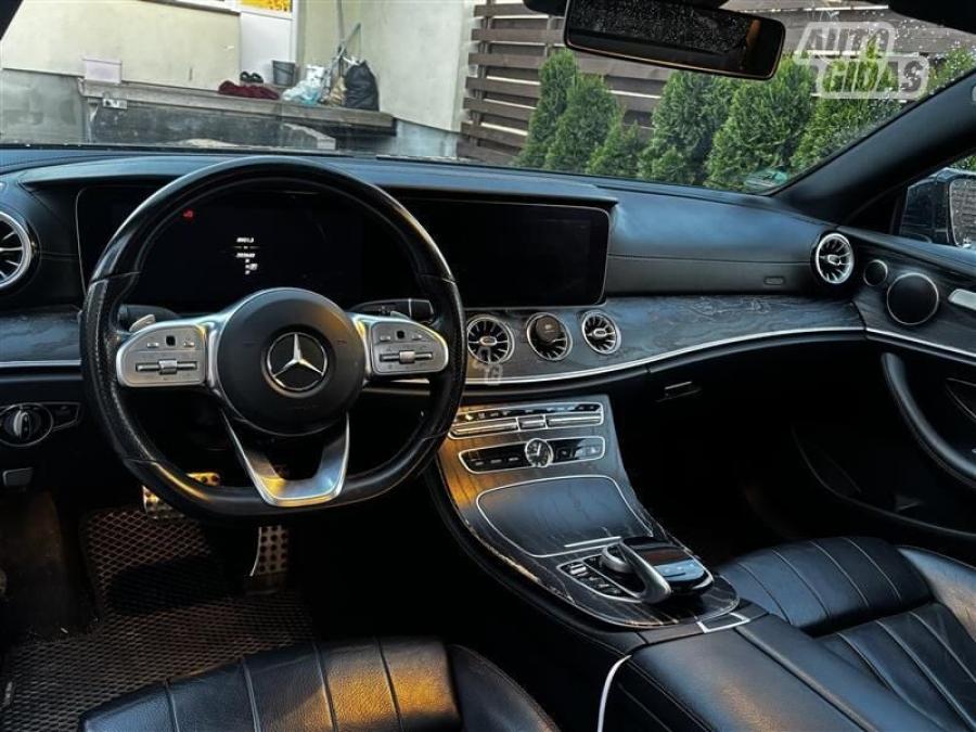 Melns Mercedes-Benz e-200 2019 Trakai, ar dzinēja tilpumu 2.00 L un nobraukumu 260 tūkst. km par 26000 €, foto 11 vietnē AUTOMOTO.COM.LV