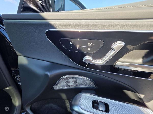 Melns Mercedes-Benz e-200 2025 Viļņa, ar dzinēja tilpumu 2.00 L un nobraukumu 10 tūkst. km par 74650 €, foto 11 vietnē AUTOMOTO.COM.LV