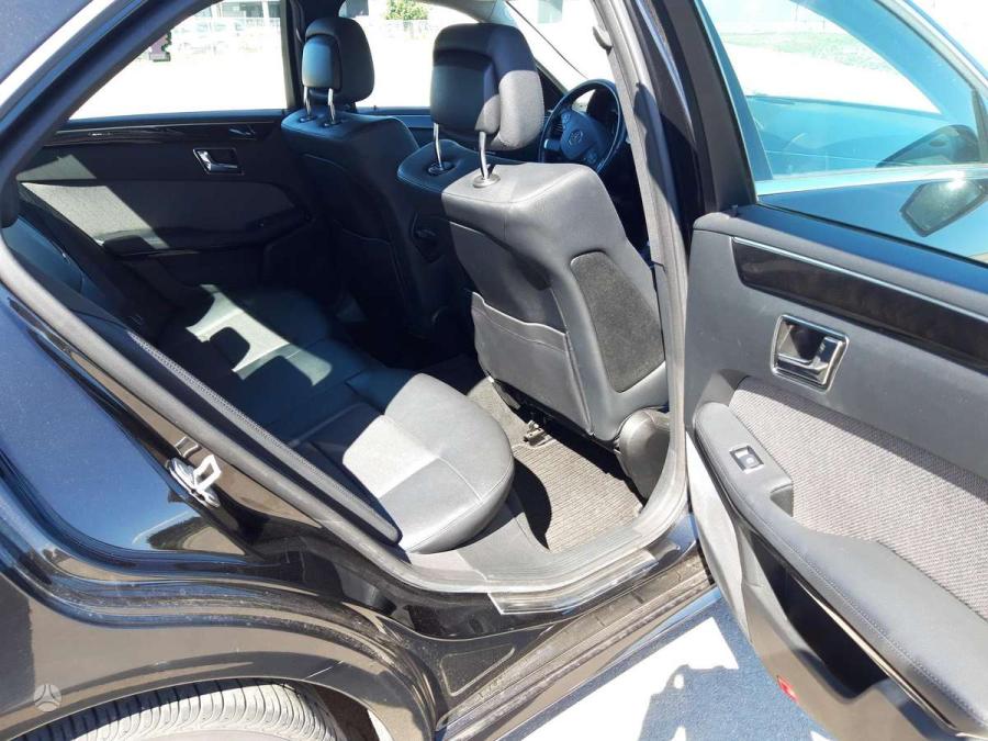 Melns Mercedes-Benz e-200 2009 Šauļi, ar dzinēja tilpumu 1.80 L un nobraukumu 223 tūkst. km par 7200 €, foto 11 vietnē AUTOMOTO.COM.LV