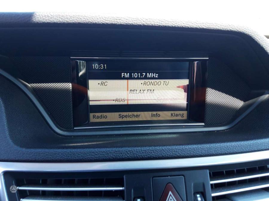 Melns Mercedes-Benz e-200 2009 Šauļi, ar dzinēja tilpumu 1.80 L un nobraukumu 223 tūkst. km par 7200 €, foto 21 vietnē AUTOMOTO.COM.LV