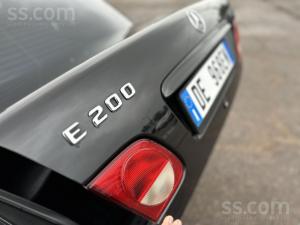 Черный Мерседес E 200 1998 в Рига, объемом двигателя 2.00 л и пробегом 0 тыс. км за 8750 €, фото 16 на AUTOMOTO.COM.LV