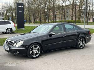 Black Mercedes-Benz e-200 2003 in Narva, with an engine capacity of 2.10 L and mileage of 715 thousand km for 1499 €, photo  on AUTOMOTO.COM.LV