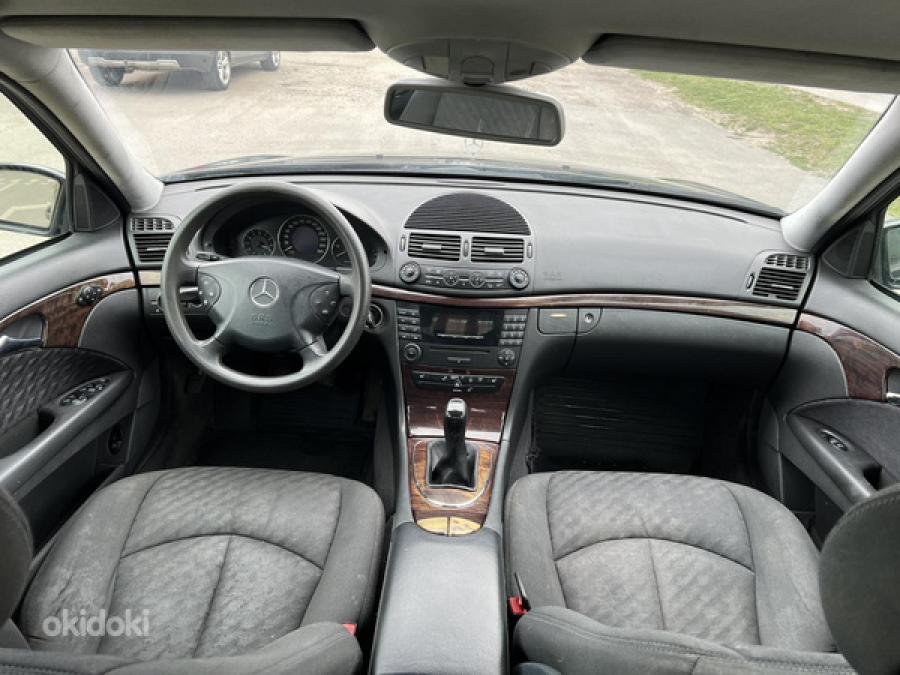 Черный Мерседес E 200 2003 в Нарва, объемом двигателя 2.10 л и пробегом 715 тыс. км за 1499 €, фото 10 на AUTOMOTO.COM.LV
