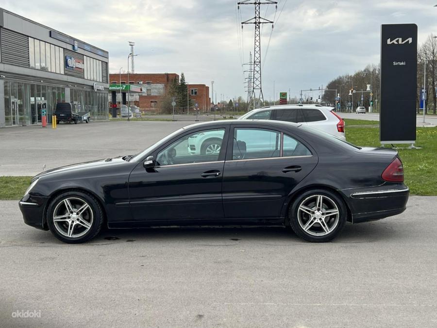 Черный Мерседес E 200 2003 в Нарва, объемом двигателя 2.10 л и пробегом 715 тыс. км за 1499 €, фото 15 на AUTOMOTO.COM.LV