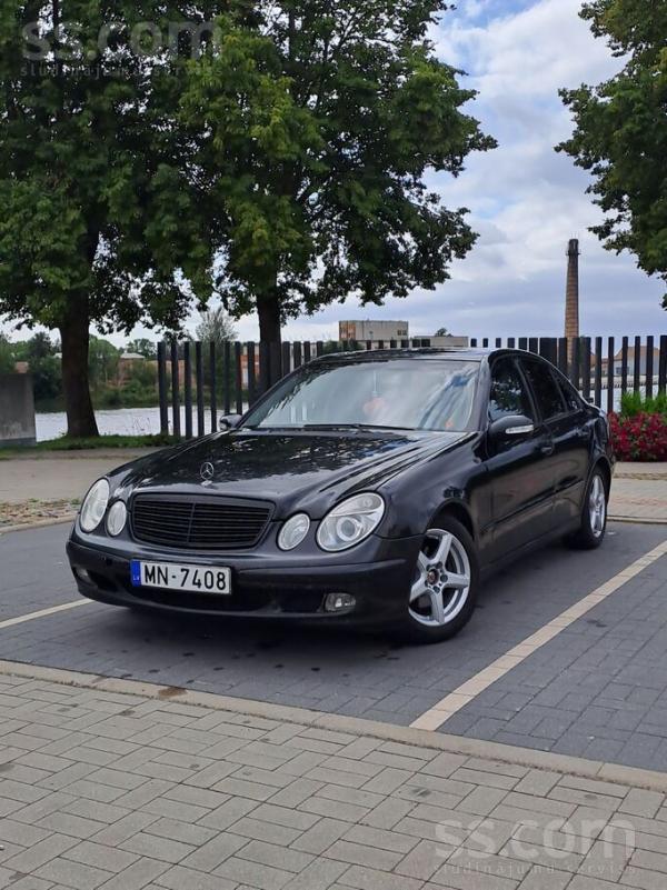 Melns Mercedes-Benz e-200 2003 Valmiera, ar dzinēja tilpumu 2.20 L un nobraukumu 368 tūkst. km par 2300 €, foto 1 vietnē AUTOMOTO.COM.LV