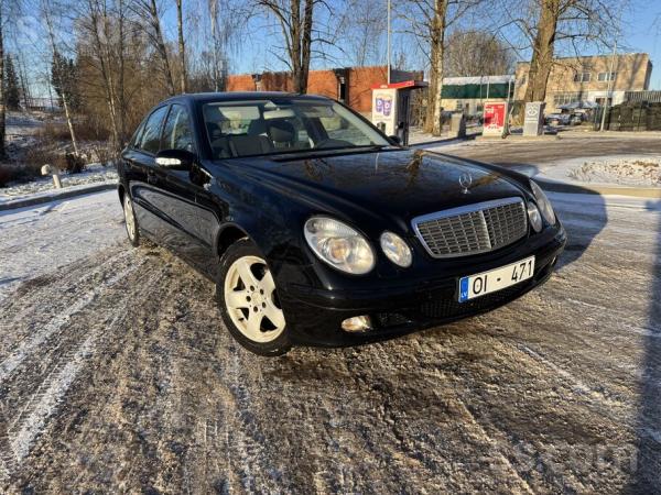 Black Mercedes-Benz e-200 2004 in Valmiera, with an engine capacity of 2.20 L and mileage of 453 thousand km for 2500 €, photo 1 on AUTOMOTO.COM.LV