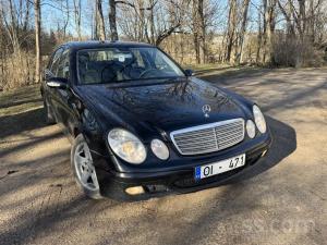 Melns Mercedes-Benz e-200 2004 Valmiera, ar dzinēja tilpumu 2.20 L un nobraukumu 464 tūkst. km par 950 €, foto  vietnē AUTOMOTO.COM.LV