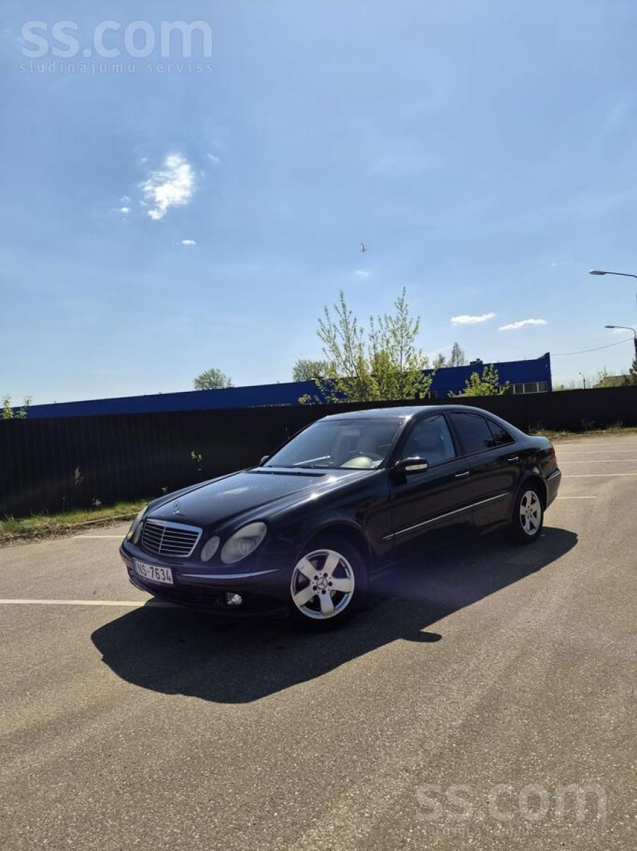 Melns Mercedes-Benz e-200 2004 Daugavpils, ar dzinēja tilpumu 2.20 L un nobraukumu 290 tūkst. km par 3000 €, foto 1 vietnē AUTOMOTO.COM.LV