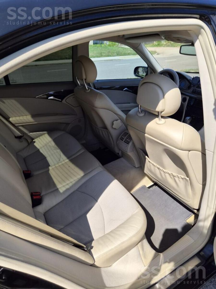 Melns Mercedes-Benz e-200 2004 Daugavpils, ar dzinēja tilpumu 2.20 L un nobraukumu 290 tūkst. km par 3000 €, foto 3 vietnē AUTOMOTO.COM.LV