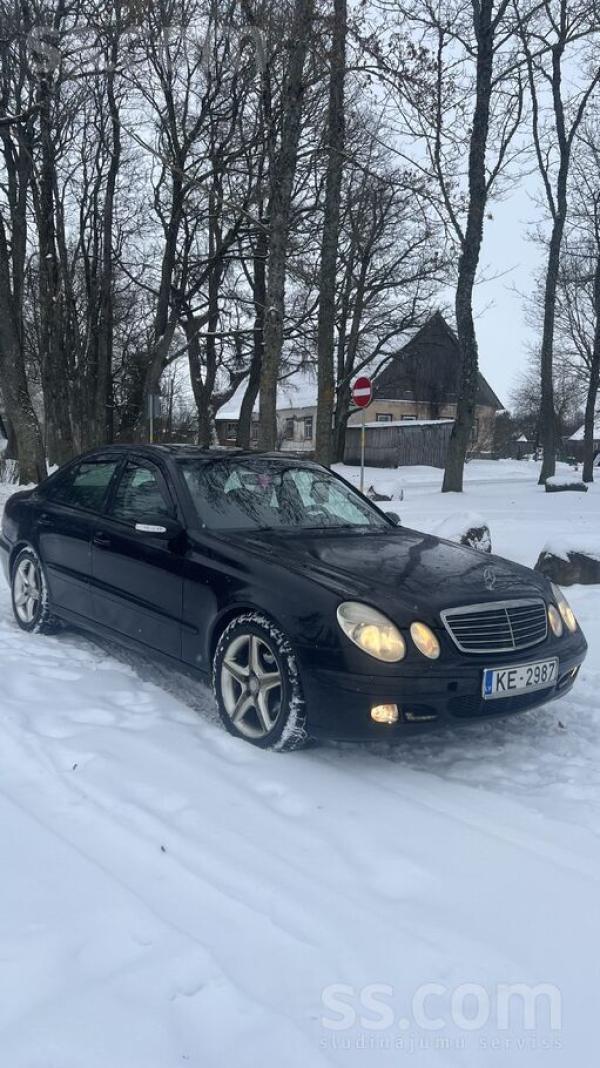 Melns Mercedes-Benz e-200 2005 Rēzekne, ar dzinēja tilpumu 2.00 L un nobraukumu 300 tūkst. km par 3000 €, foto 3 vietnē AUTOMOTO.COM.LV