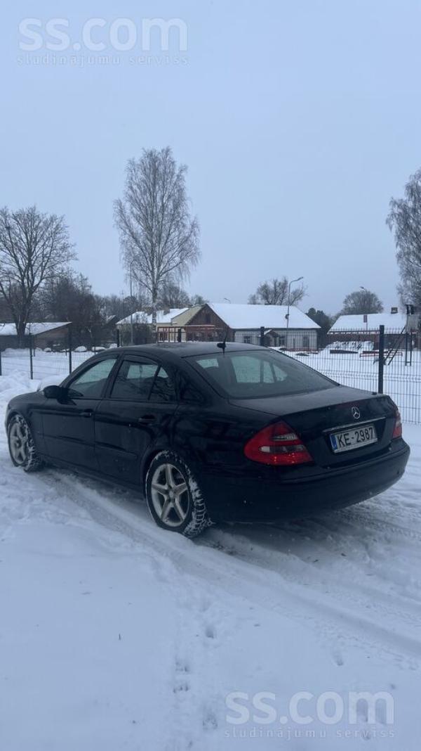 Melns Mercedes-Benz e-200 2005 Rēzekne, ar dzinēja tilpumu 2.00 L un nobraukumu 300 tūkst. km par 3000 €, foto 6 vietnē AUTOMOTO.COM.LV