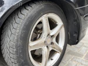 Black Mercedes-Benz e-200 2005 in Cesis, with an engine capacity of 2.20 L and mileage of 303 thousand km for 1800 €, photo 13 on AUTOMOTO.COM.LV