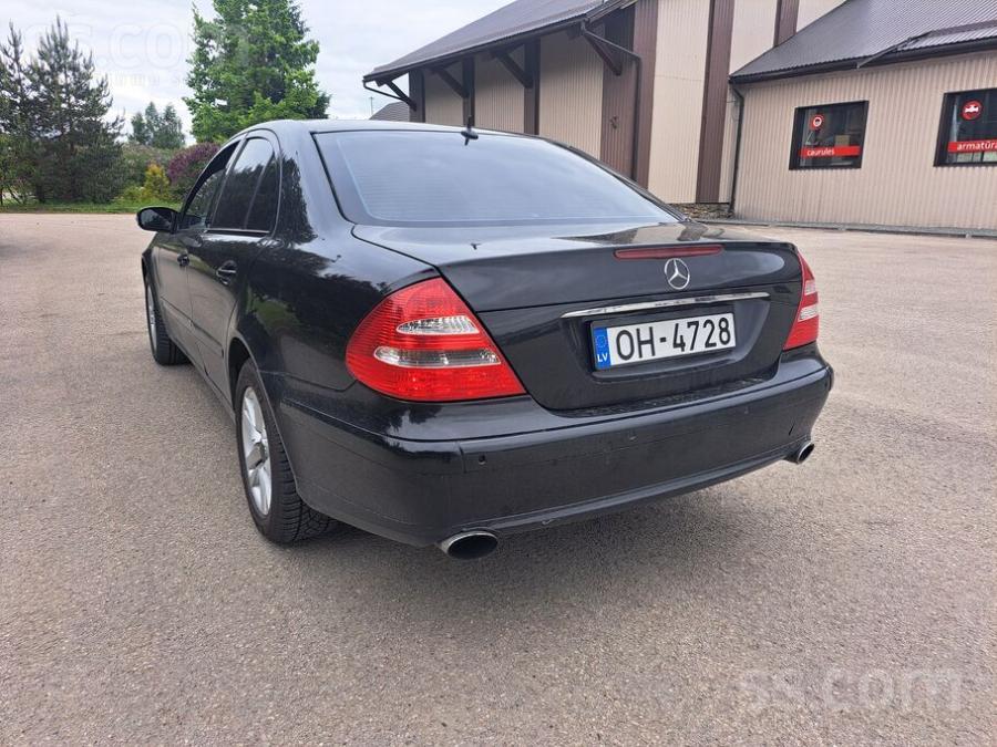 Melns Mercedes-Benz e-200 2005 Jēkabpils, ar dzinēja tilpumu 2.20 L un nobraukumu 410 tūkst. km par 1850 €, foto 6 vietnē AUTOMOTO.COM.LV