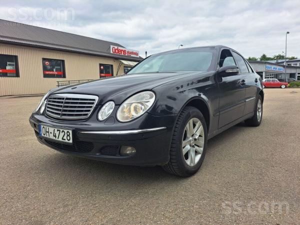 Black Mercedes-Benz e-200 2005 in Jekabpils, with an engine capacity of 2.20 L and mileage of 410 thousand km for 1850 €, photo 8 on AUTOMOTO.COM.LV