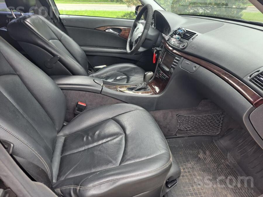 Melns Mercedes-Benz e-200 2005 Jēkabpils, ar dzinēja tilpumu 2.20 L un nobraukumu 410 tūkst. km par 1850 €, foto 12 vietnē AUTOMOTO.COM.LV