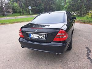 Melns Mercedes-Benz e-200 2005 Jēkabpils, ar dzinēja tilpumu 2.20 L un nobraukumu 419 tūkst. km par 1800 €, foto 5 vietnē AUTOMOTO.COM.LV