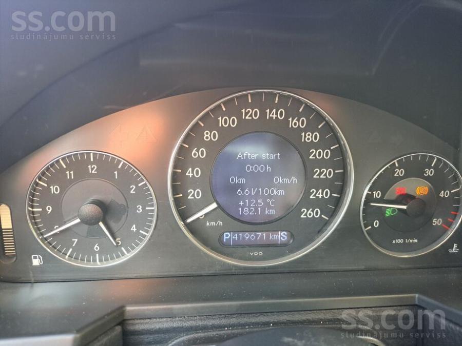 Melns Mercedes-Benz e-200 2005 Jēkabpils, ar dzinēja tilpumu 2.20 L un nobraukumu 419 tūkst. km par 1800 €, foto 15 vietnē AUTOMOTO.COM.LV