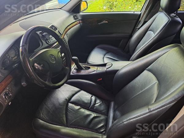 Melns Mercedes-Benz e-200 2005 Jēkabpils, ar dzinēja tilpumu 2.20 L un nobraukumu 419 tūkst. km par 1850 €, foto 9 vietnē AUTOMOTO.COM.LV