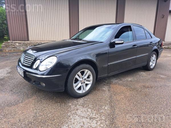 Black Mercedes-Benz e-200 2005 in Jekabpils, with an engine capacity of 2.20 L and mileage of 419 thousand km for 1900 €, photo 7 on AUTOMOTO.COM.LV
