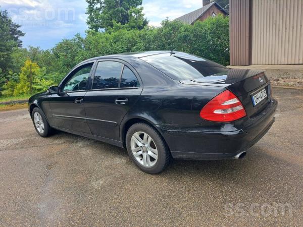 Melns Mercedes-Benz e-200 2005 Jēkabpils, ar dzinēja tilpumu 2.20 L un nobraukumu 419 tūkst. km par 1800 €, foto 6 vietnē AUTOMOTO.COM.LV