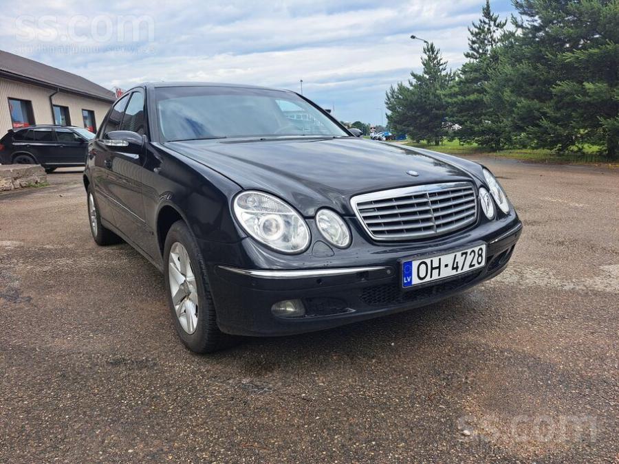 Black Mercedes-Benz e-200 2005 in Jekabpils, with an engine capacity of 2.20 L and mileage of 419 thousand km for 1800 €, photo 1 on AUTOMOTO.COM.LV
