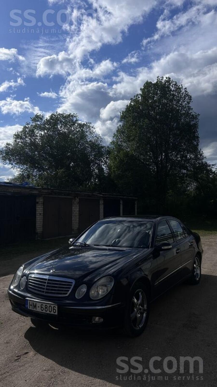 Black Mercedes-Benz e-200 2005 in Cesis, with an engine capacity of 1.80 L and mileage of 370 thousand km for 3200 €, photo 14 on AUTOMOTO.COM.LV