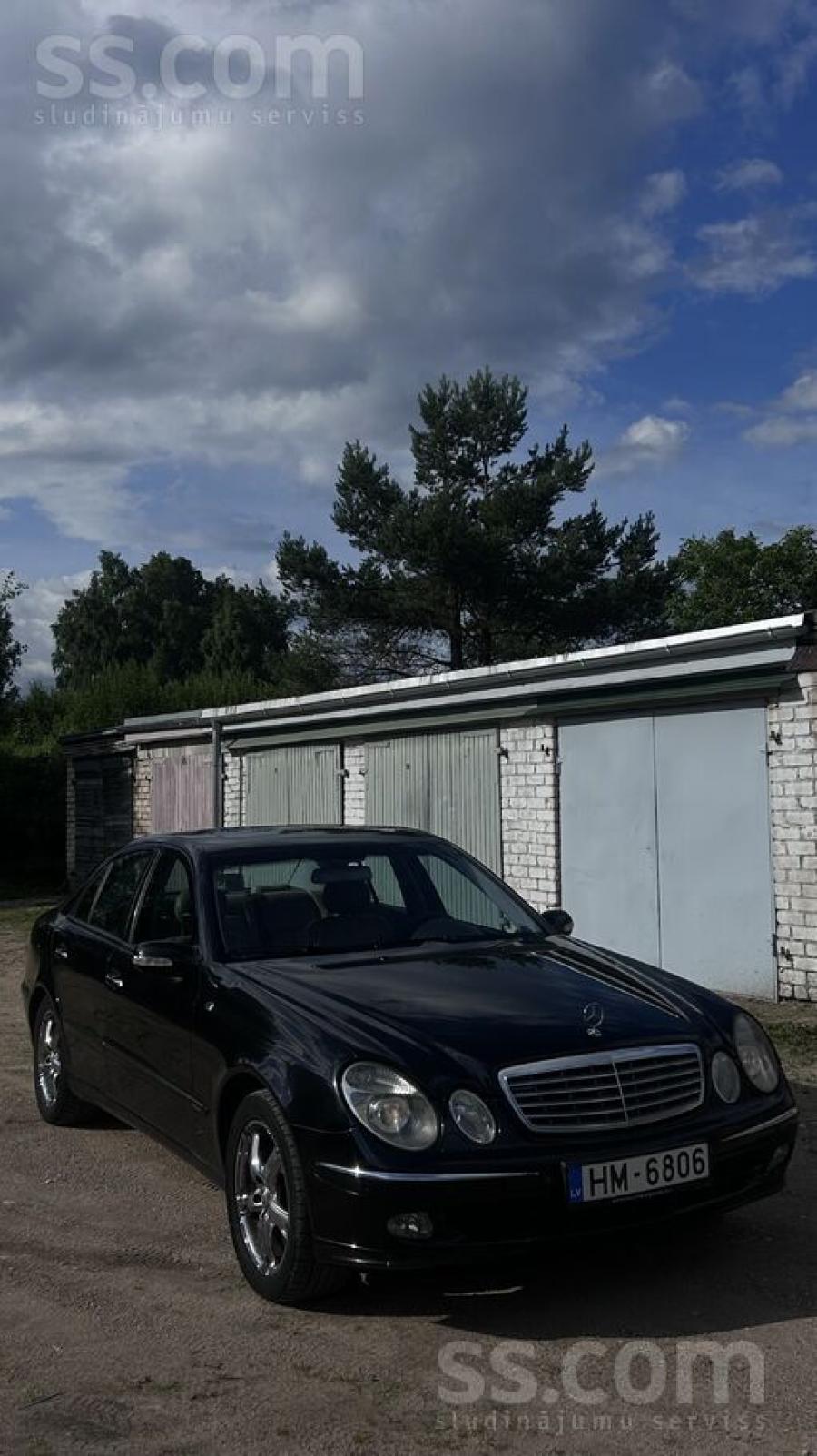 Black Mercedes-Benz e-200 2005 in Cesis, with an engine capacity of 1.80 L and mileage of 370 thousand km for 3200 €, photo 18 on AUTOMOTO.COM.LV