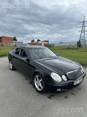 Melns Mercedes-Benz e-200 2005 Rīga, ar dzinēja tilpumu 2.20 L un nobraukumu 311 tūkst. km par 2500 €, foto 4 vietnē AUTOMOTO.COM.LV
