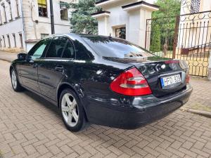 Melns Mercedes-Benz e-200 2005 Jonava, ar dzinēja tilpumu 2.15 L un nobraukumu 433 tūkst. km par 2499 €, foto 13 vietnē AUTOMOTO.COM.LV